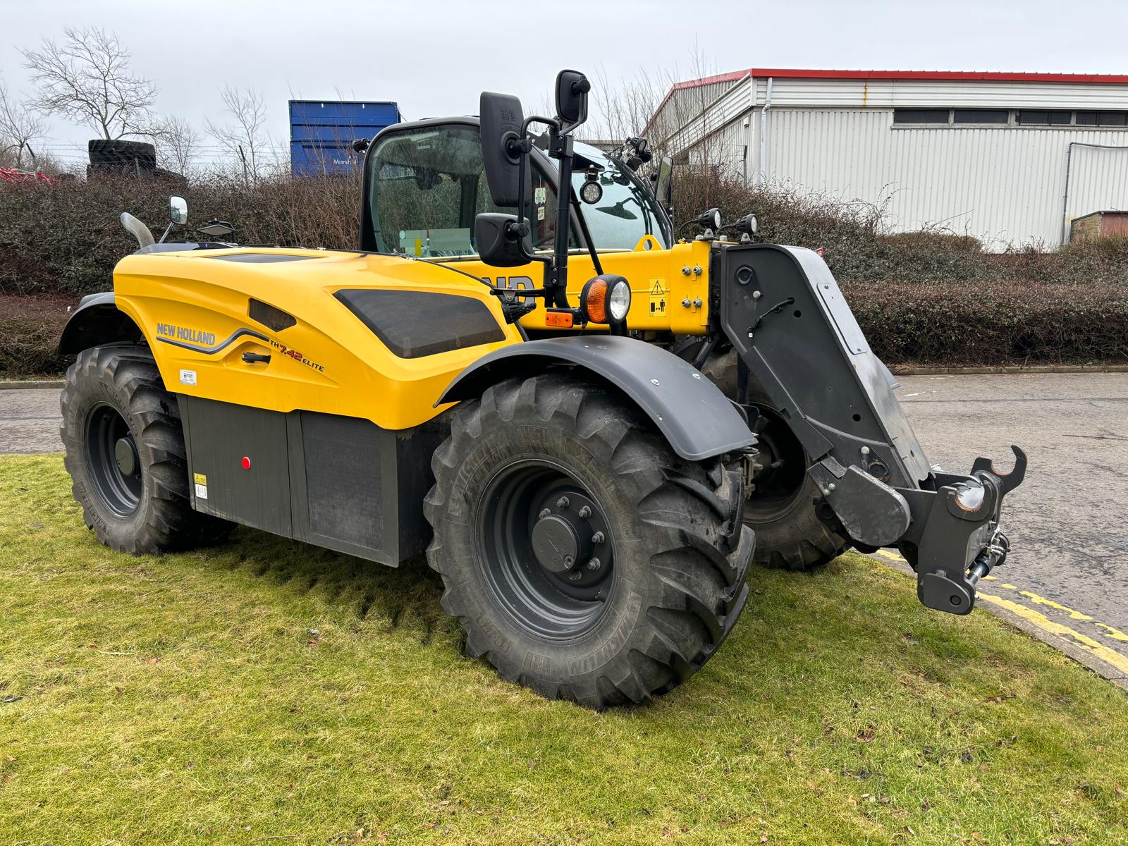New Holland – TH7.42 – telehandler – Bryson Tractors Ltd