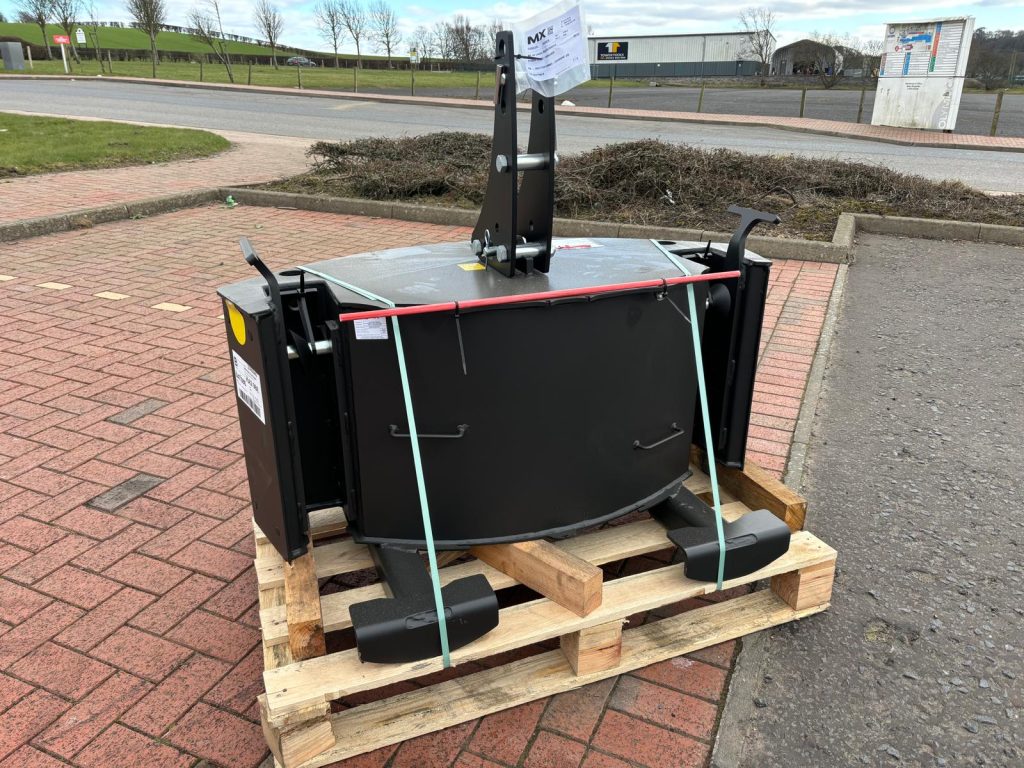 Chillton MX – FRONT WEIGHT – Multimass 900kg – Bryson Tractors Ltd