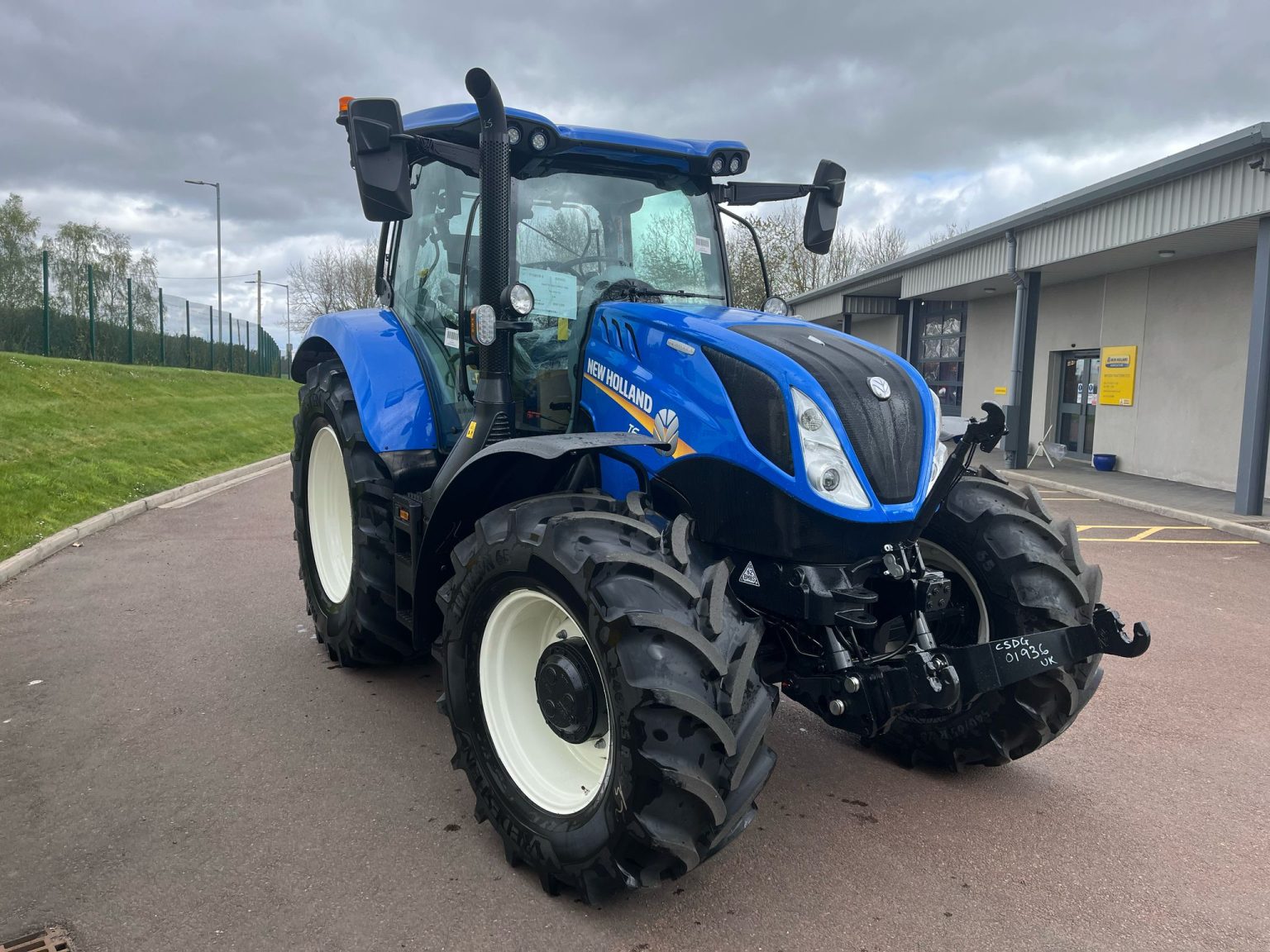 New Holland – T6.180 DCT – Demo tractor – Bryson Tractors Ltd