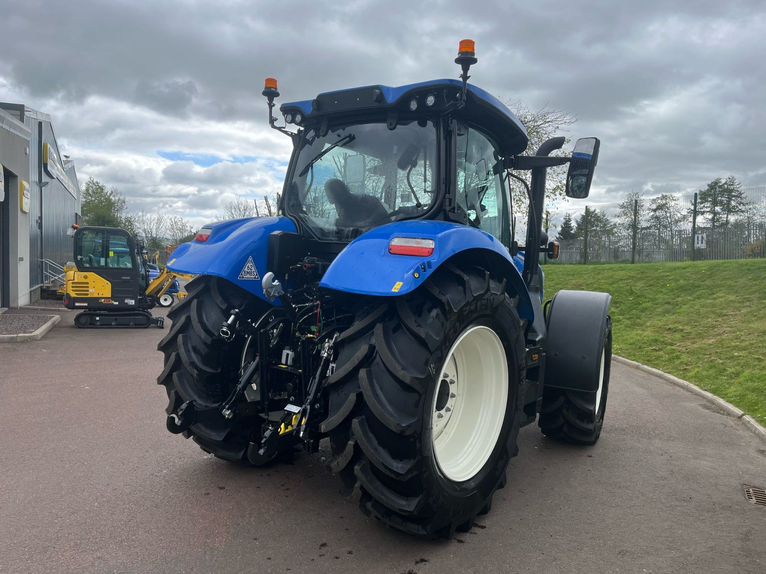 New Holland – T6.180 DCT – Demo tractor – Bryson Tractors Ltd
