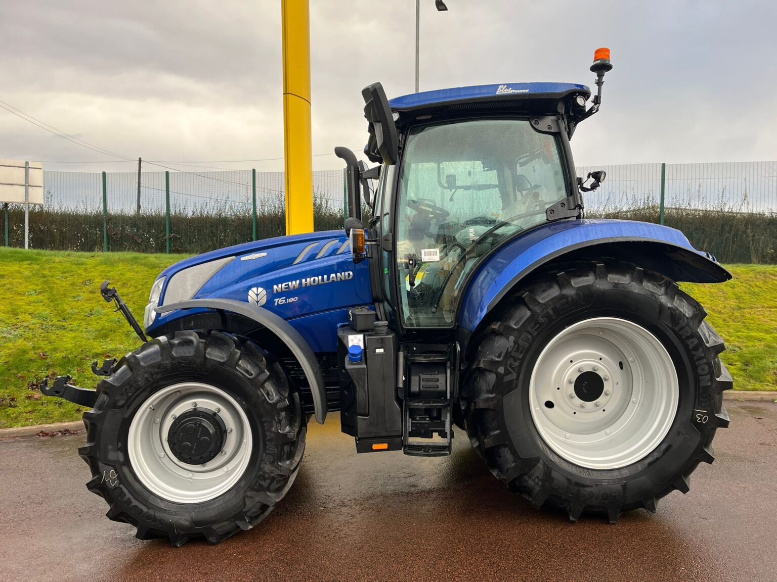 New Holland – T6.180 AC – Demonstrator Tractor – Bryson Tractors Ltd
